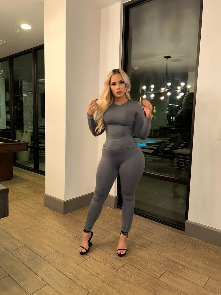 Baddie Basic Long Sleeve Set (Charcoal) – Baddieville